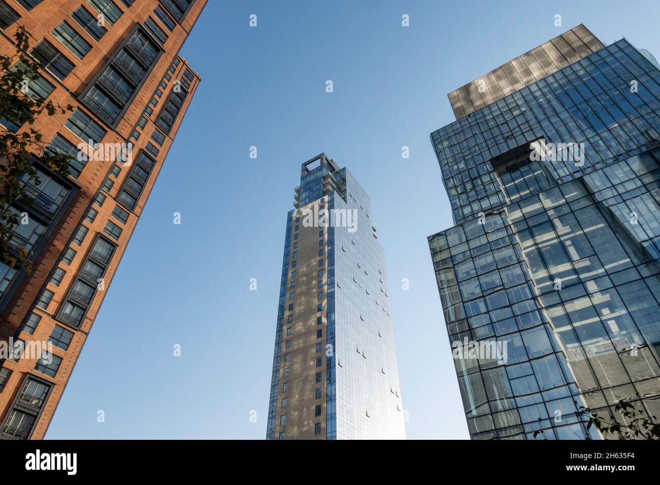 Impressive Hudson Yards architecture as seen from The High Line, New ...