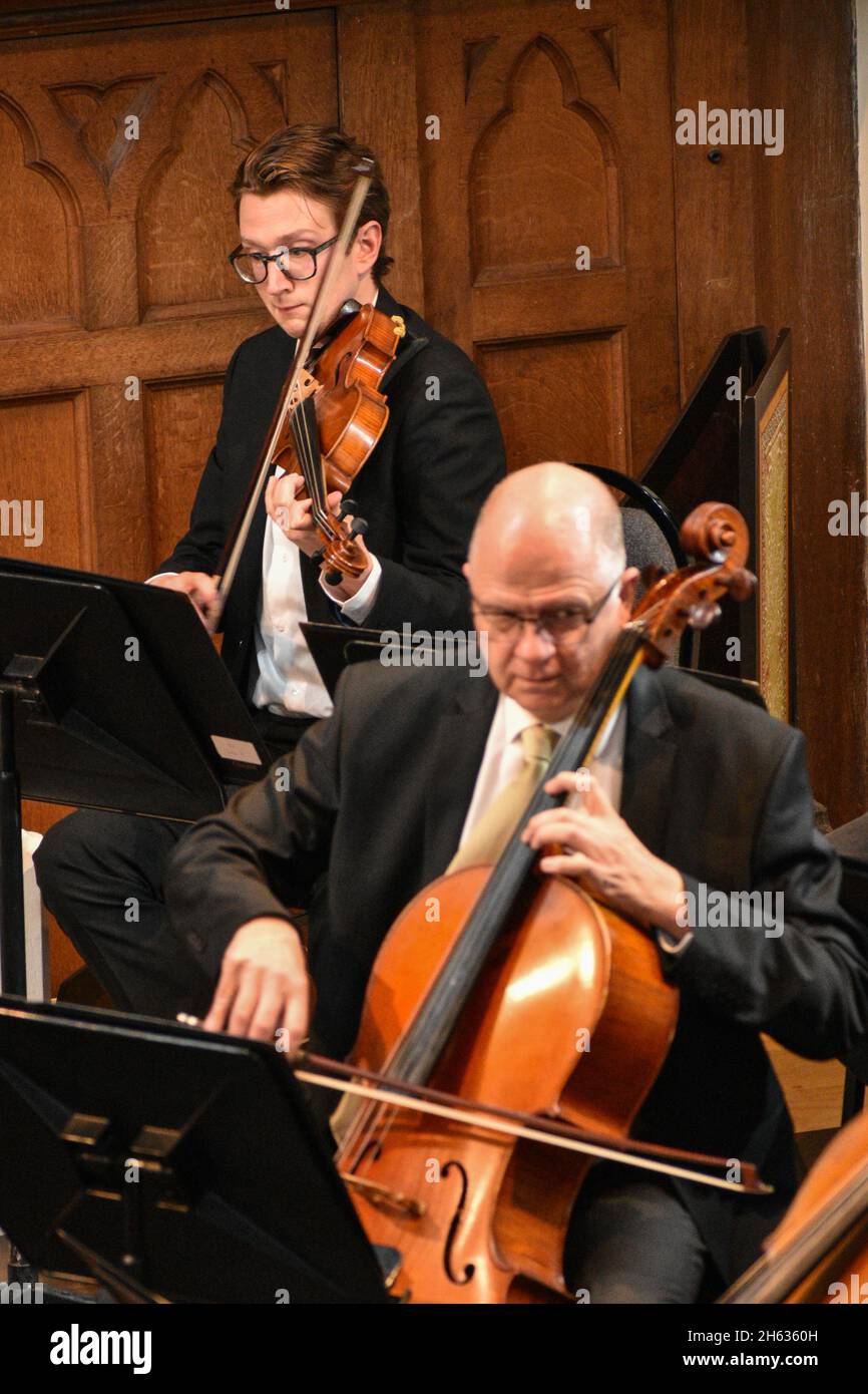 Chamber orchestra hi-res stock photography and images - Alamy