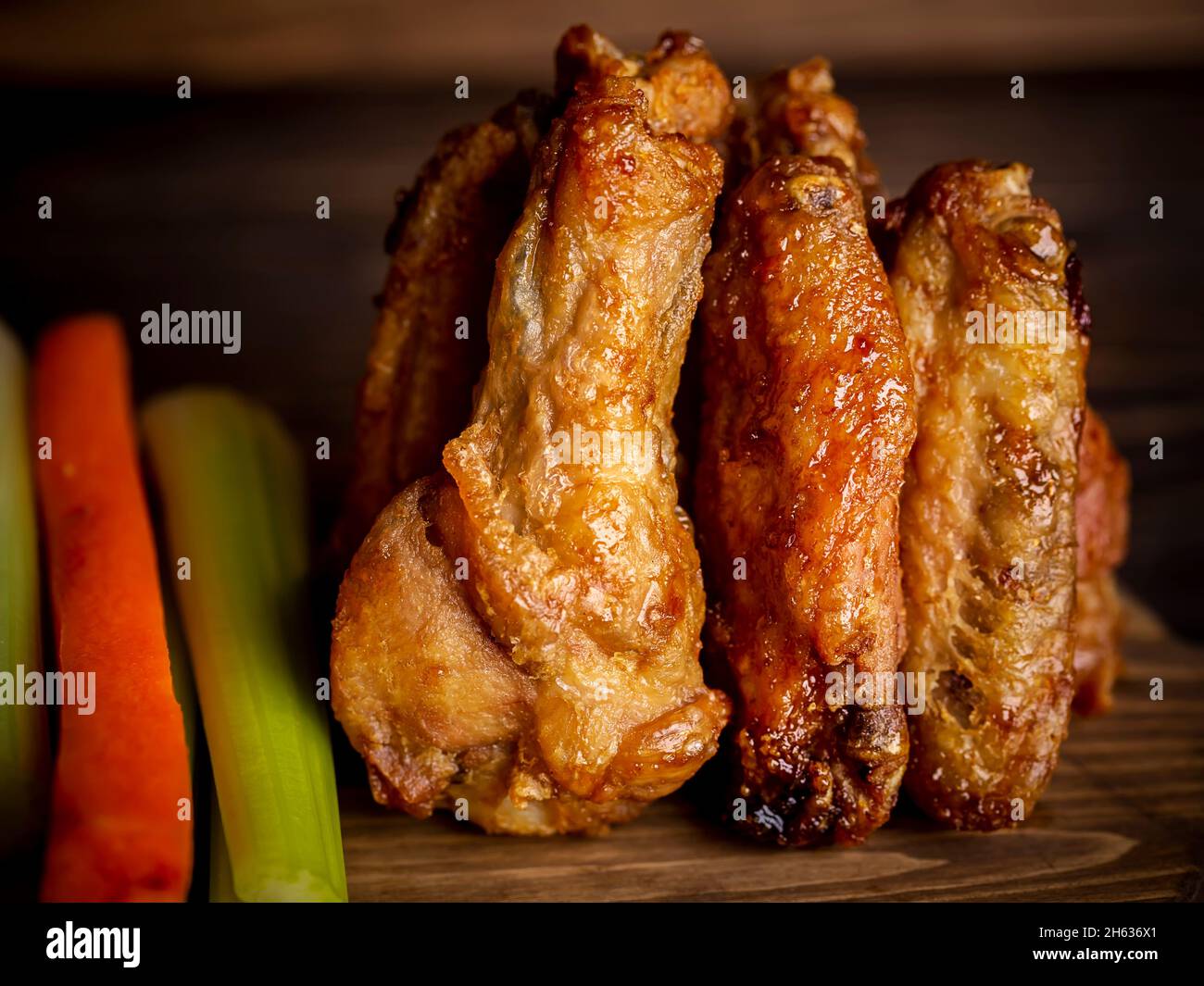 Barbeque chicken wing hi-res stock photography and images - Alamy