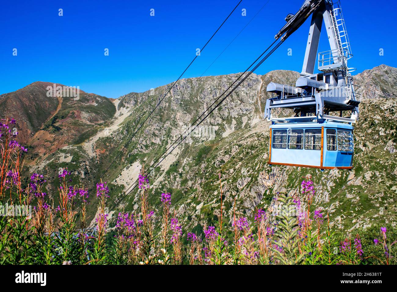 Sallente cable car hi-res stock photography and images - Alamy