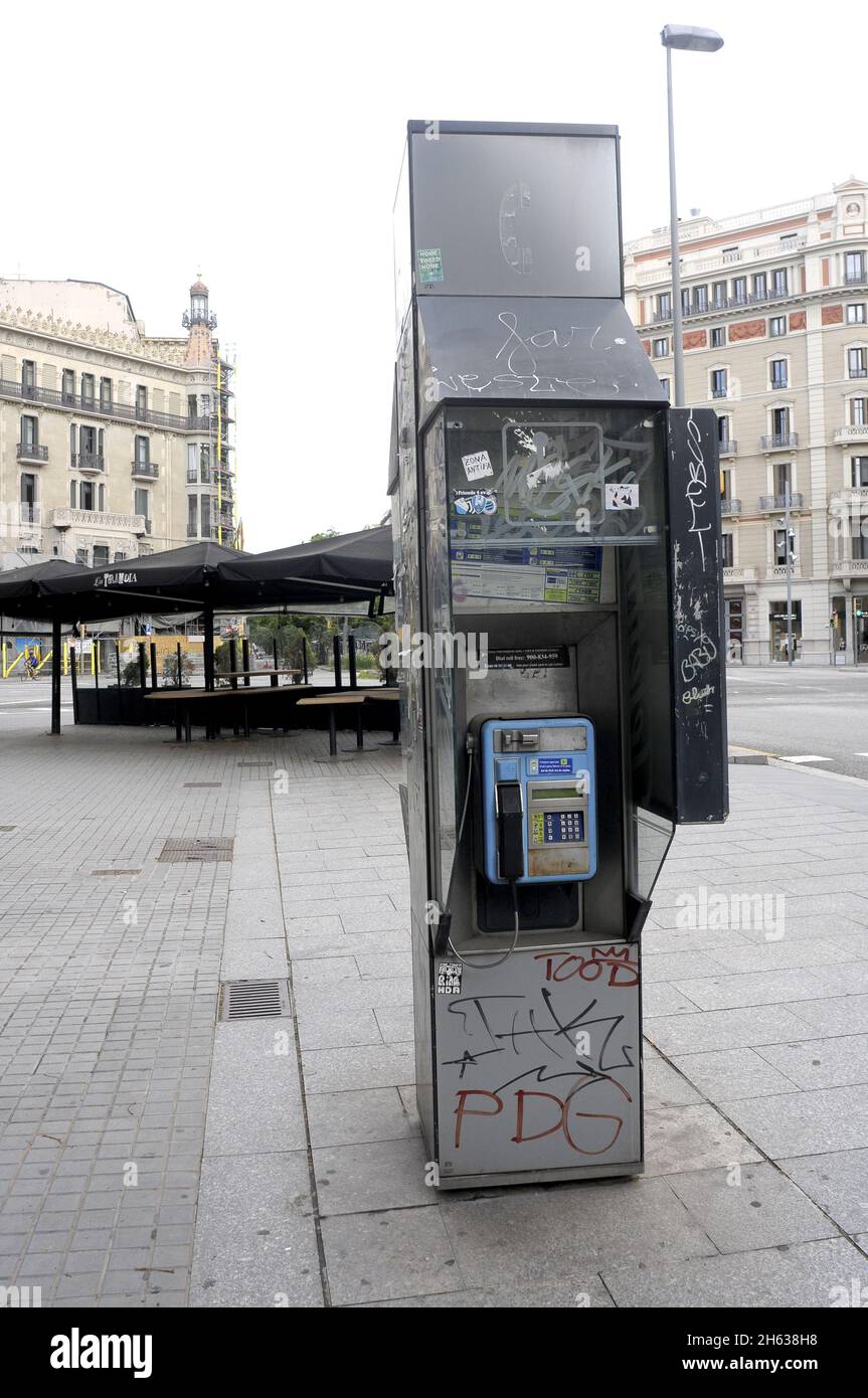Telefonica cabin hi-res stock photography and images - Alamy
