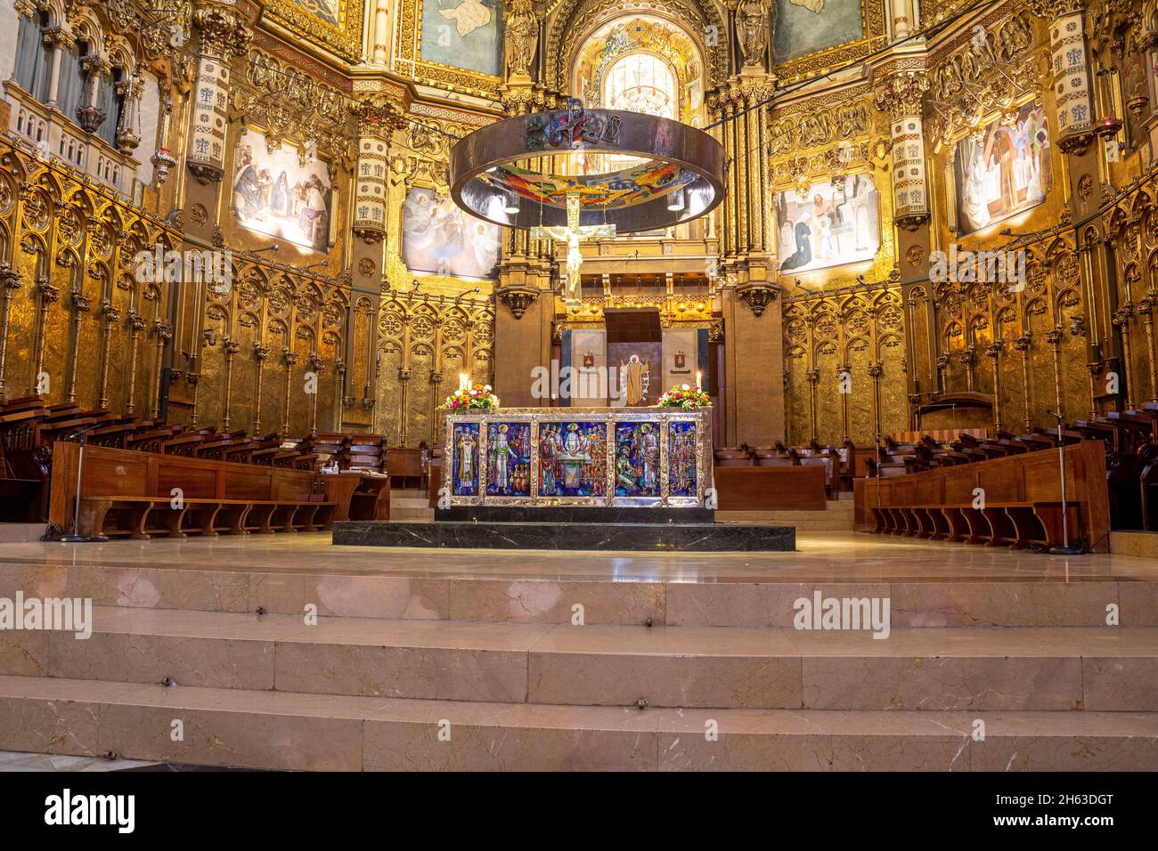 [hdr] monistrol de montserrat,spain: interior of the dome of basilica ...
