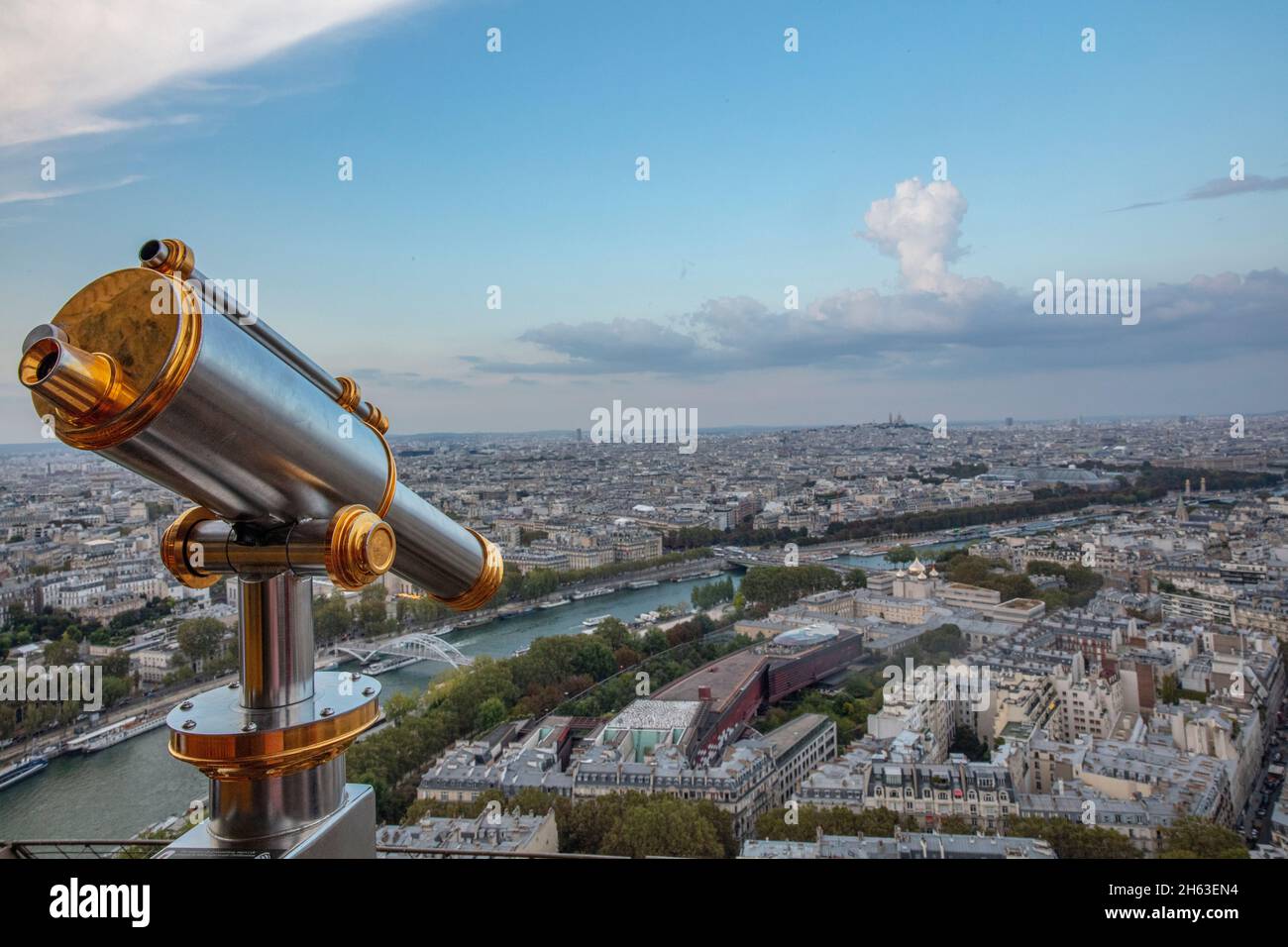 View from eiffel tower hi-res stock photography and images - Alamy
