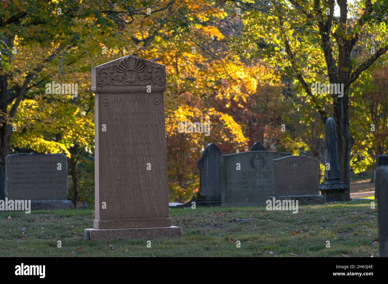 Tombstone in cemetary on autumn day in Boston Stock Photo - Alamy