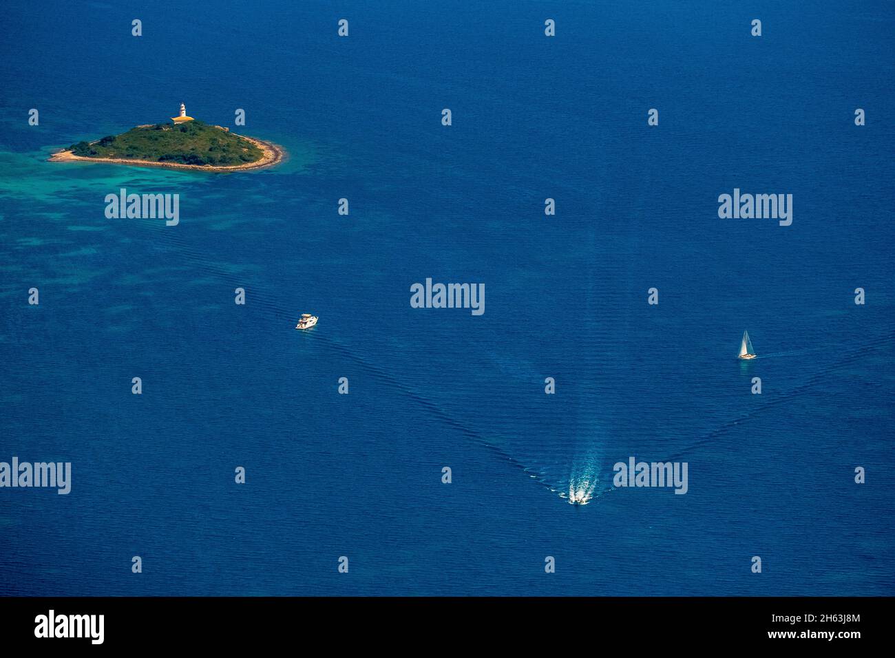 Lighthouse of green island hi-res stock photography and images - Alamy