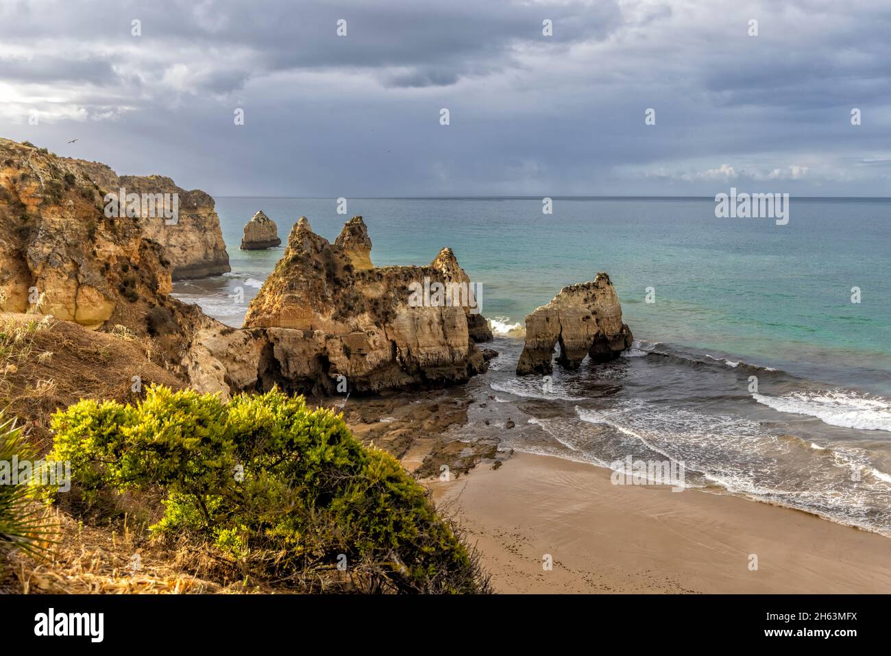 rock formations in portugal,algarve,praia da prainha Stock Photo - Alamy