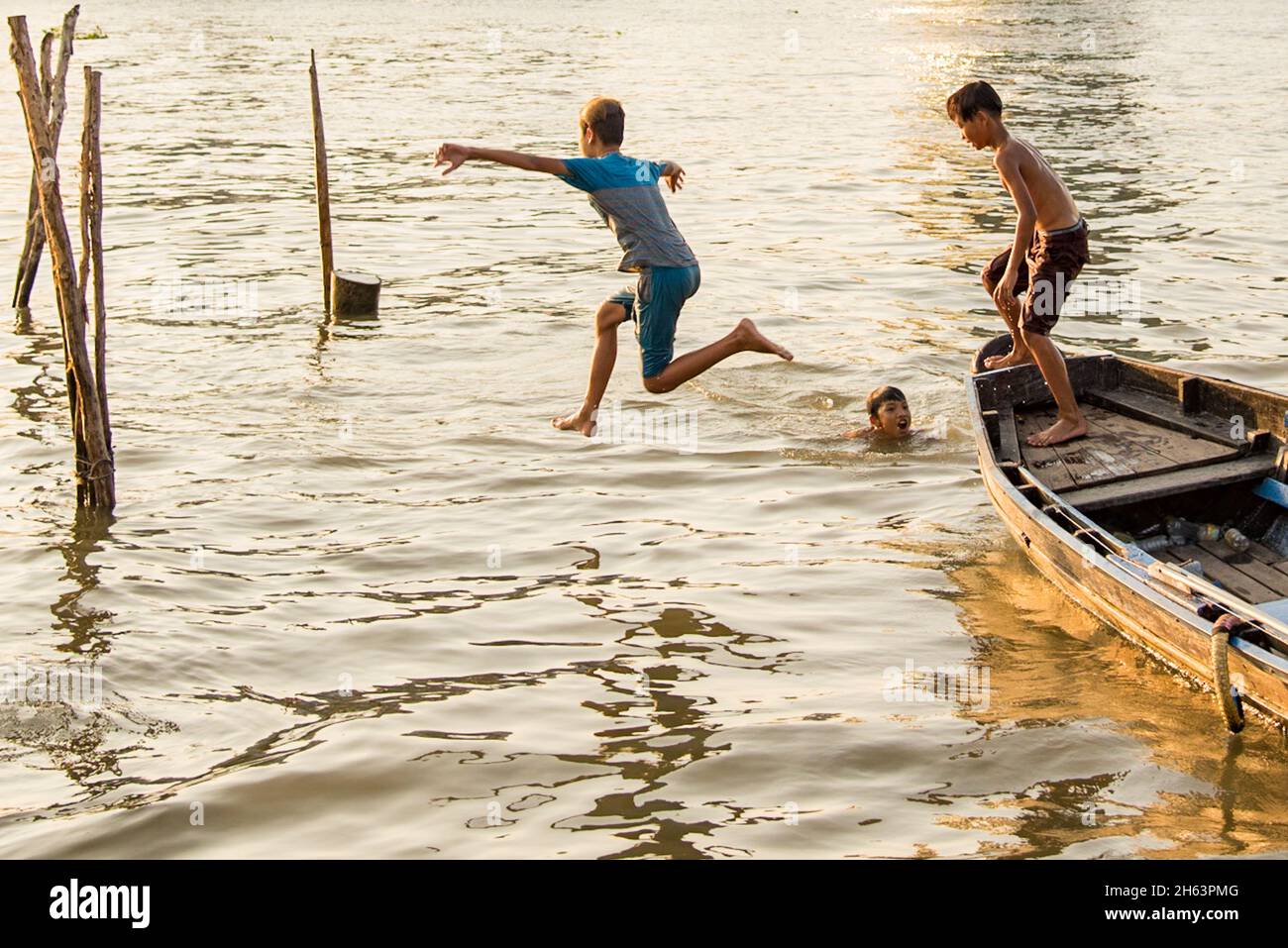 Happy lao boys hi-res stock photography and images - Alamy