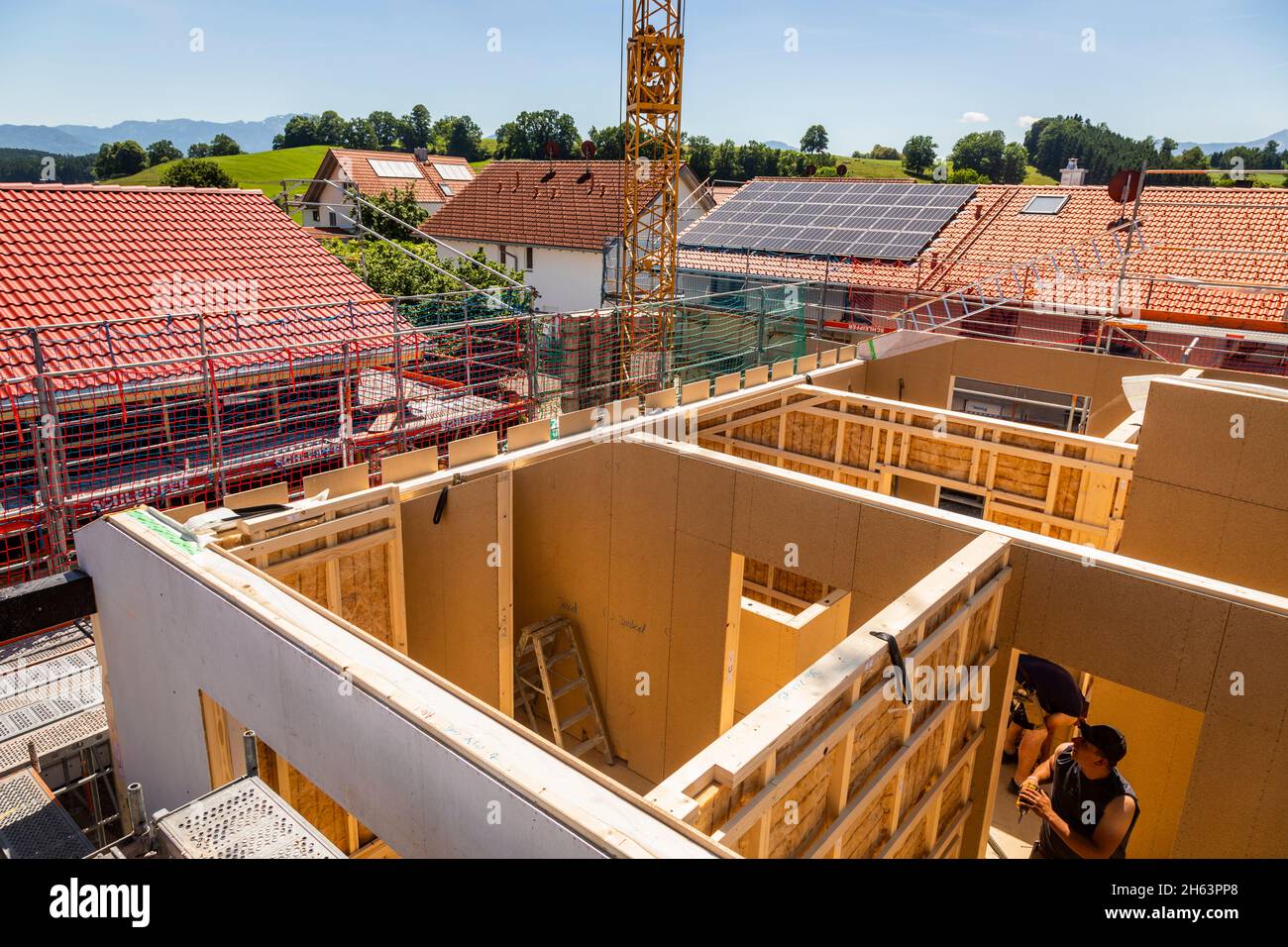 germany,bavaria,construction of a prefabricated wooden house ...