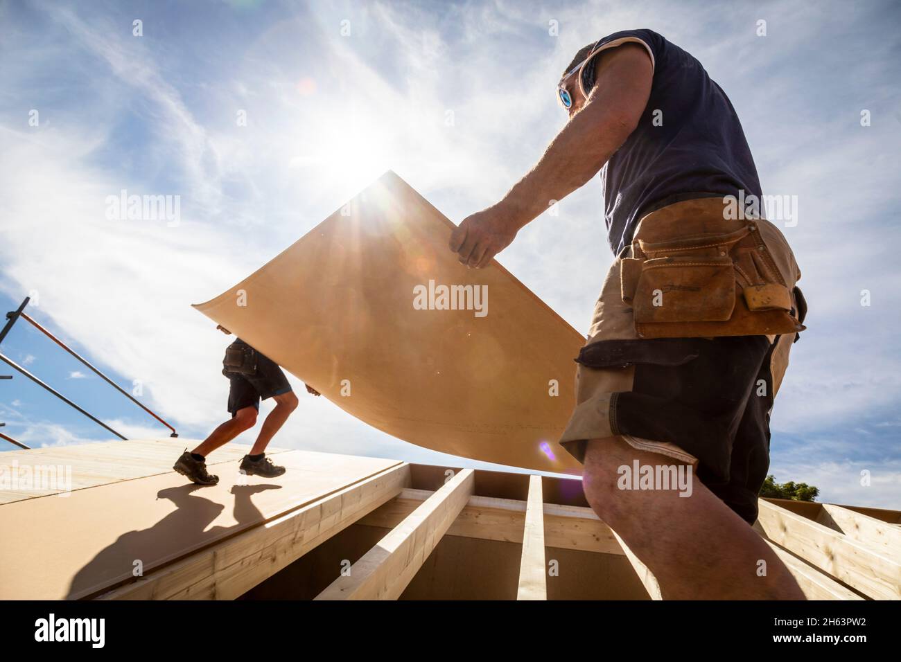 Roof ceilings with chipboard hi-res stock photography and images - Alamy