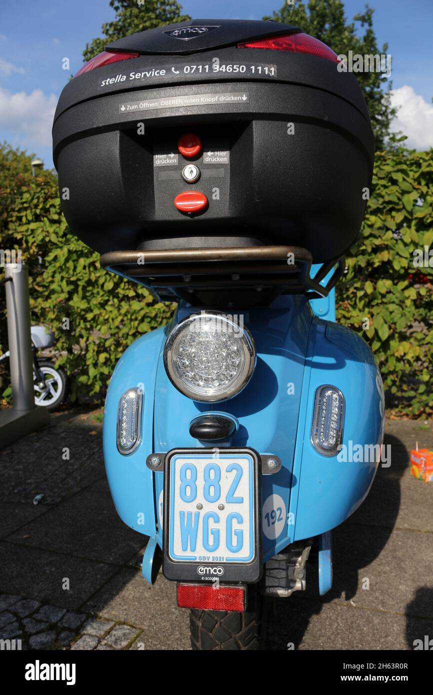 e-scooter sharing | electric scooter from behind Stock Photo - Alamy