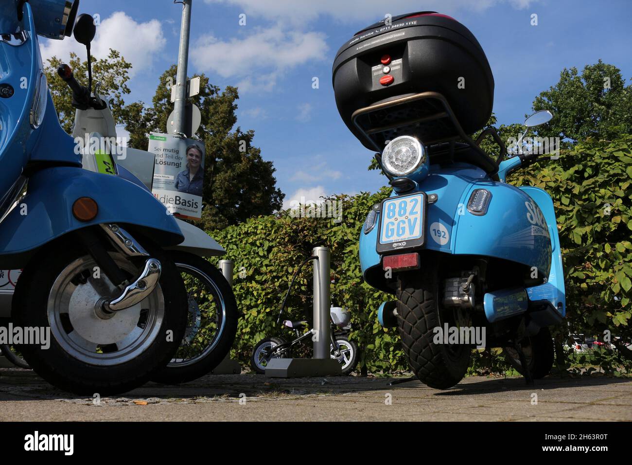 e-scooter sharing | electric scooter Stock Photo - Alamy