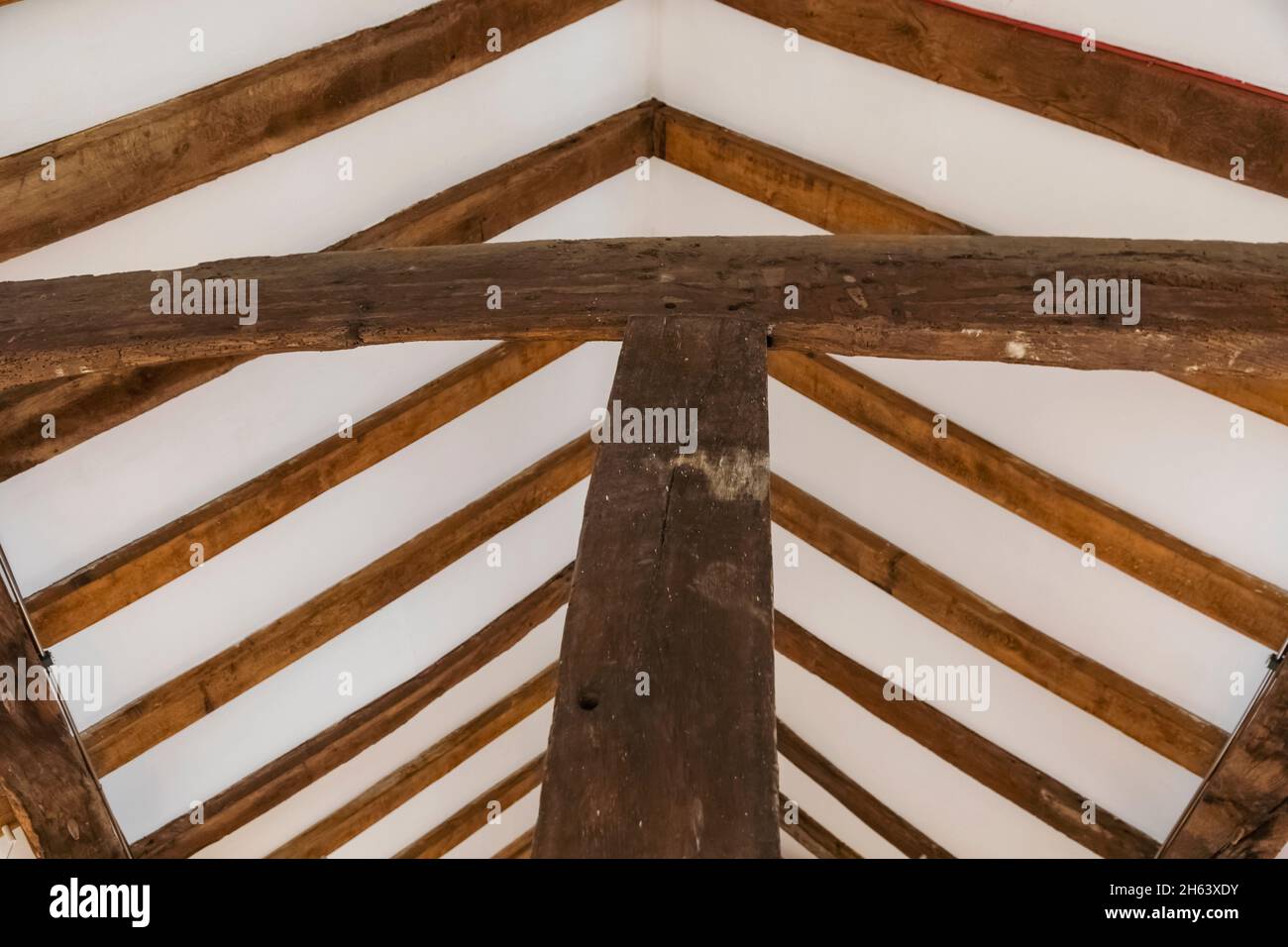 Tudor beams hi-res stock photography and images - Alamy