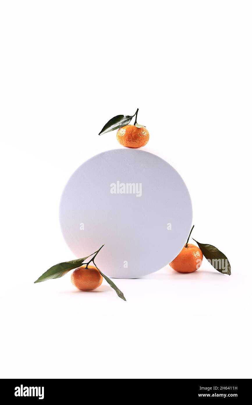 Tangerine stand hi-res stock photography and images - Alamy