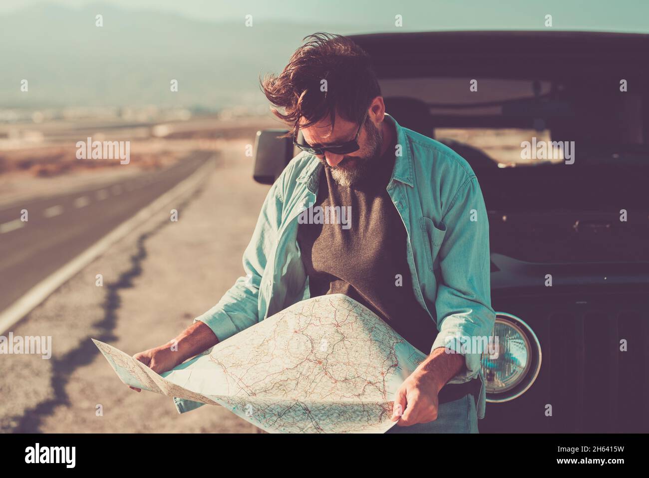 Paper road map hi-res stock photography and images - Alamy