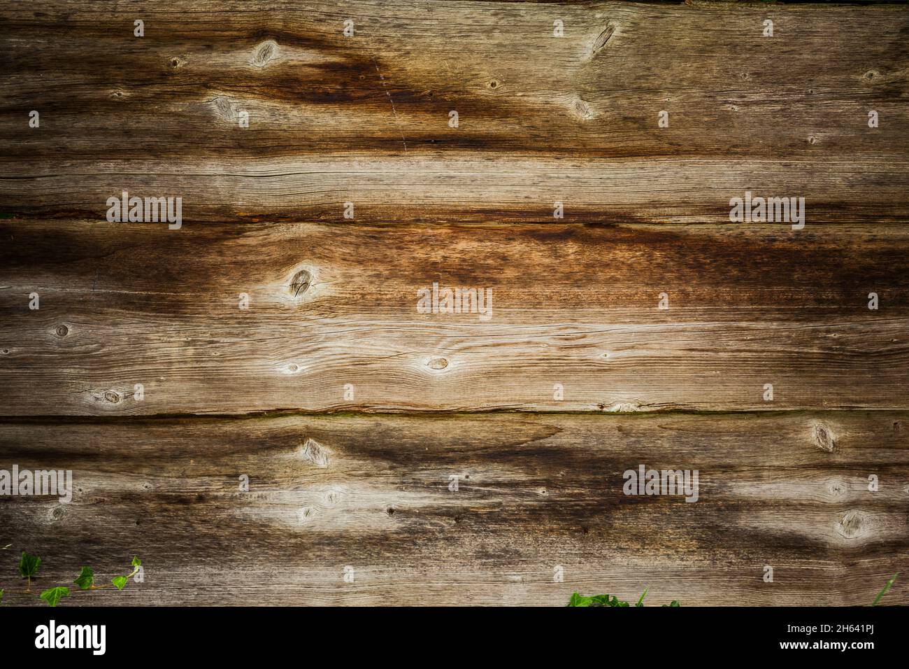 Old rustic wood textures hi-res stock photography and images - Alamy
