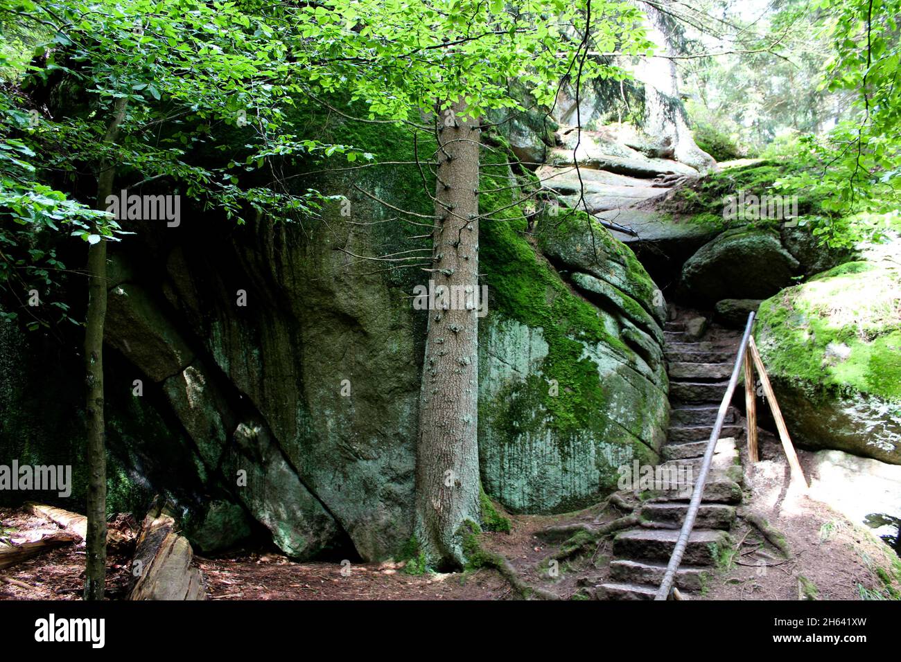 germany,bavaria,fichtelgebirge,wunsiedel,luisenburg rock labyrinth ...