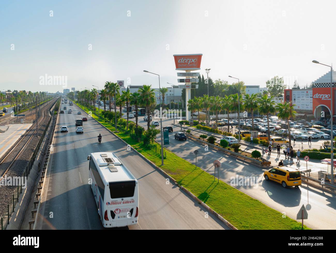 Deepo outlet center hi-res stock photography and images - Alamy