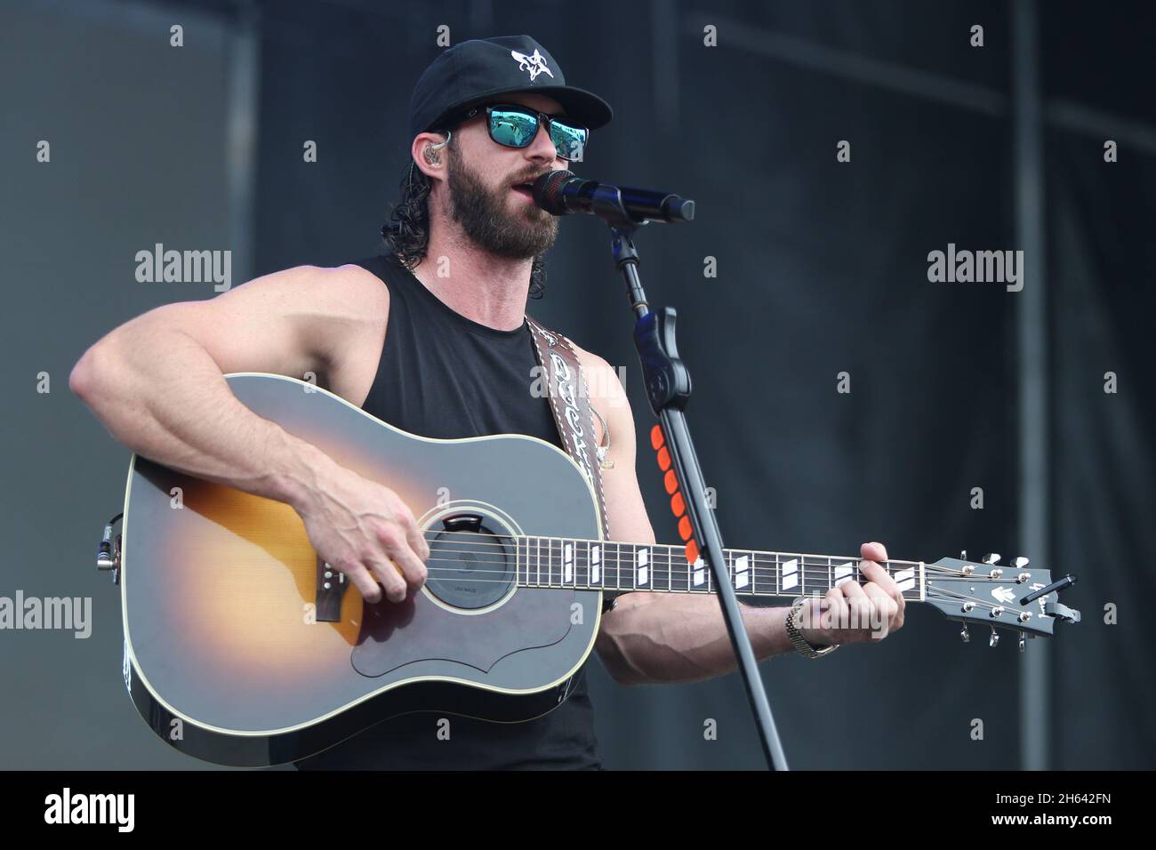 November 12, 2021, Fort Lauderdale, Florida, USA: Riley Green performs ...