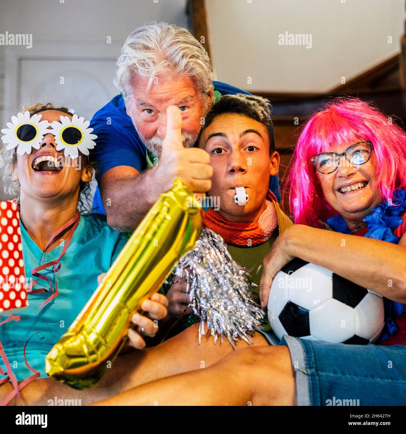 Football parents shouting hi-res stock photography and images - Alamy