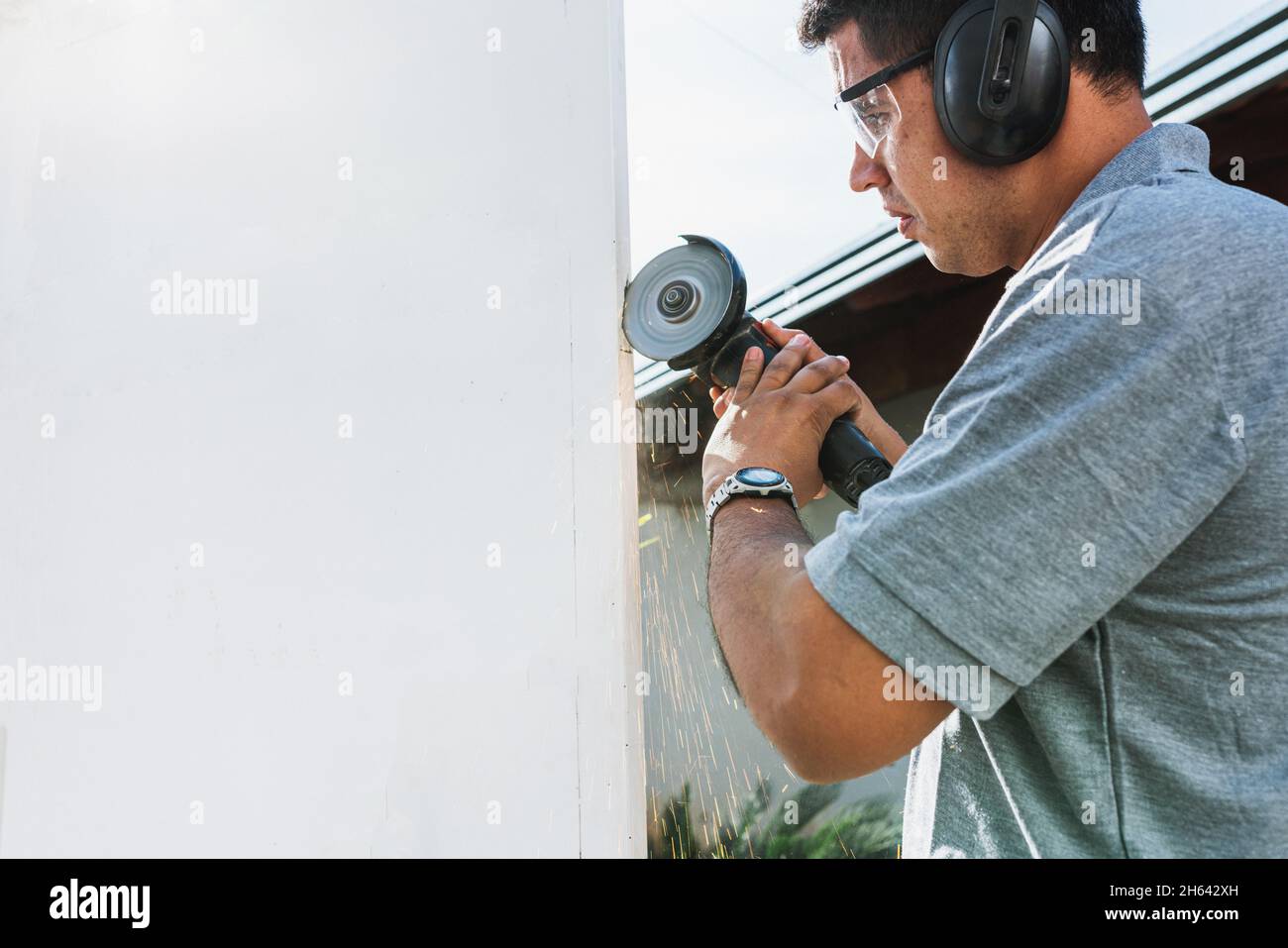 Saw gate hi-res stock photography and images - Alamy