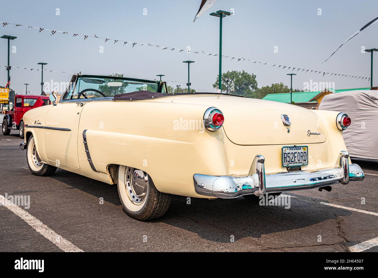 Reno, NV - August 6, 2021: 1952 Ford Crestline Sunliner Convertible at ...
