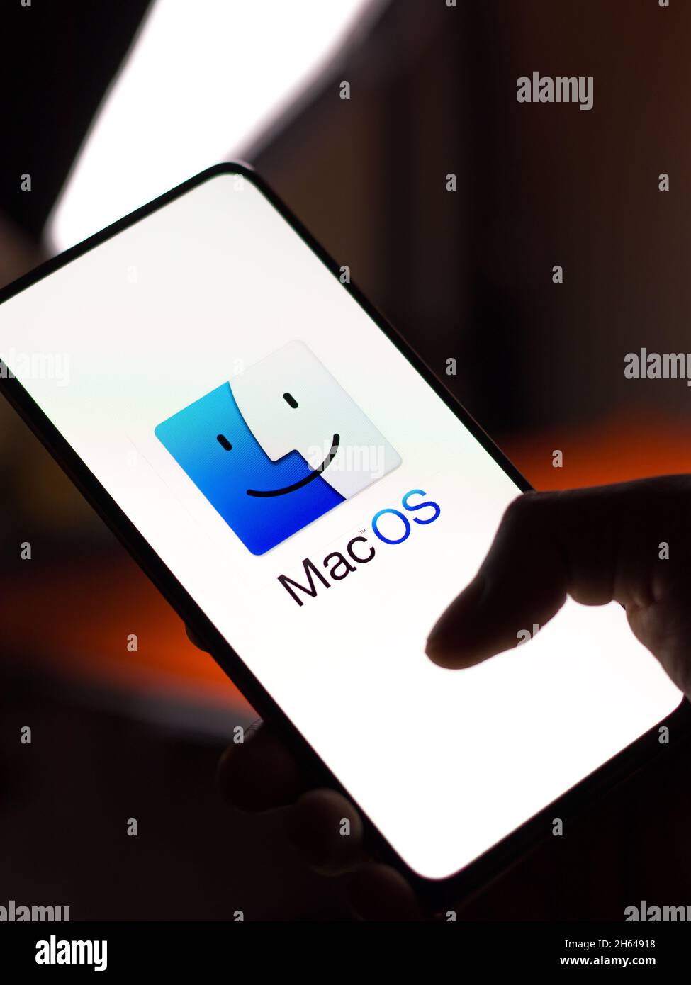 Macos monterey hi-res stock photography and images - Alamy