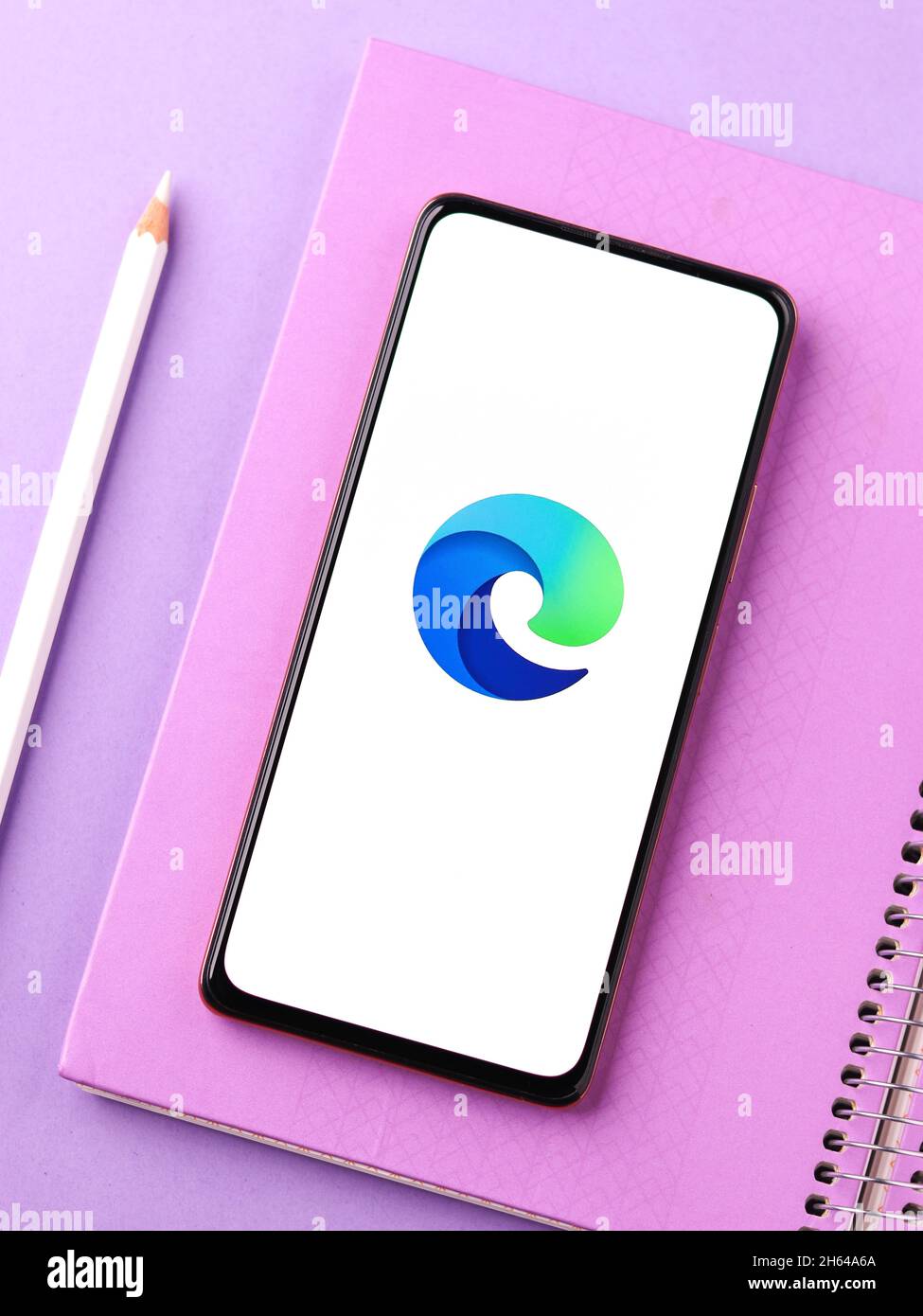 Microsoft edge symbol hi-res stock photography and images - Alamy