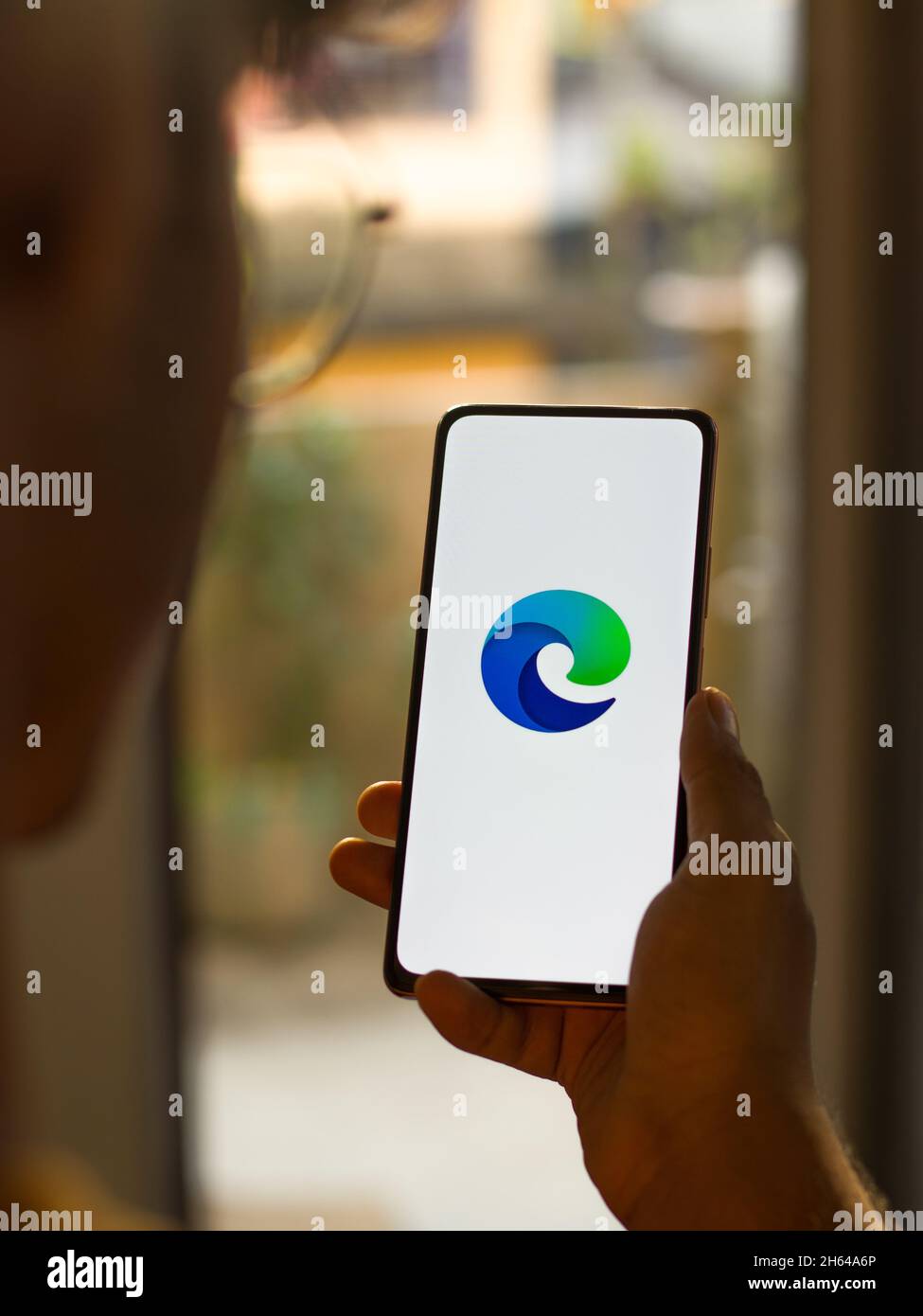 Microsoft edge logo hi-res stock photography and images - Alamy