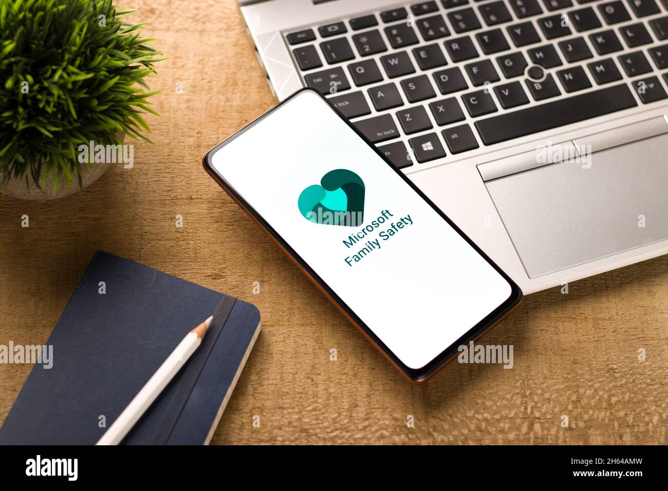 Microsoft family safety logo hi-res stock photography and images - Alamy
