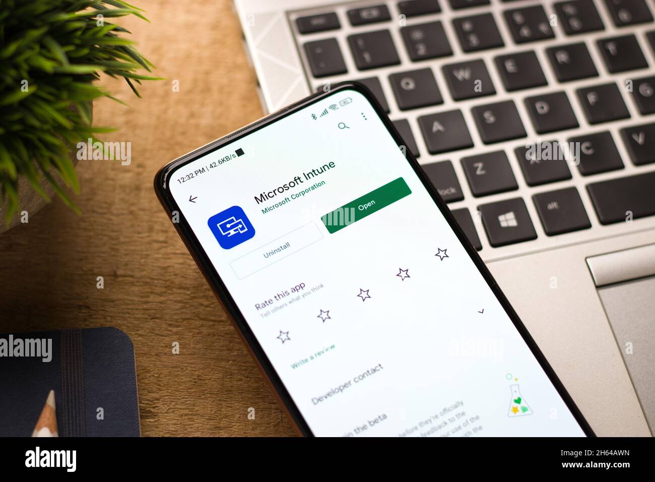 Microsoft intune logo hi-res stock photography and images - Alamy