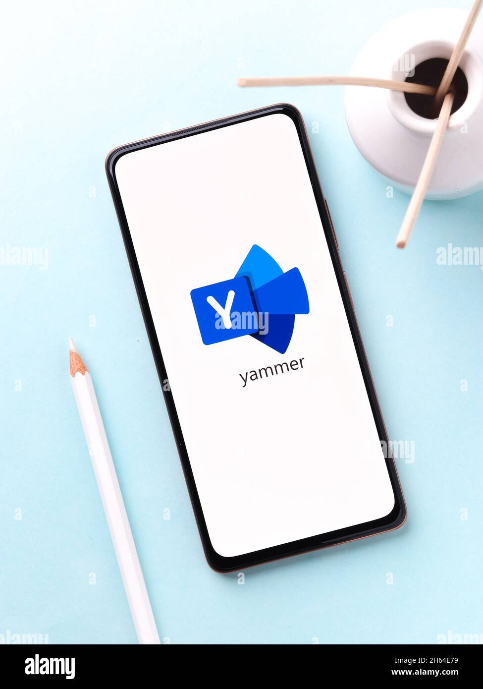 Microsoft yammer app hi-res stock photography and images - Alamy
