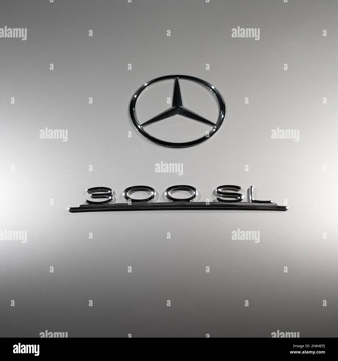 Mercedes benz 300 sl gullwing hi-res stock photography and images - Alamy