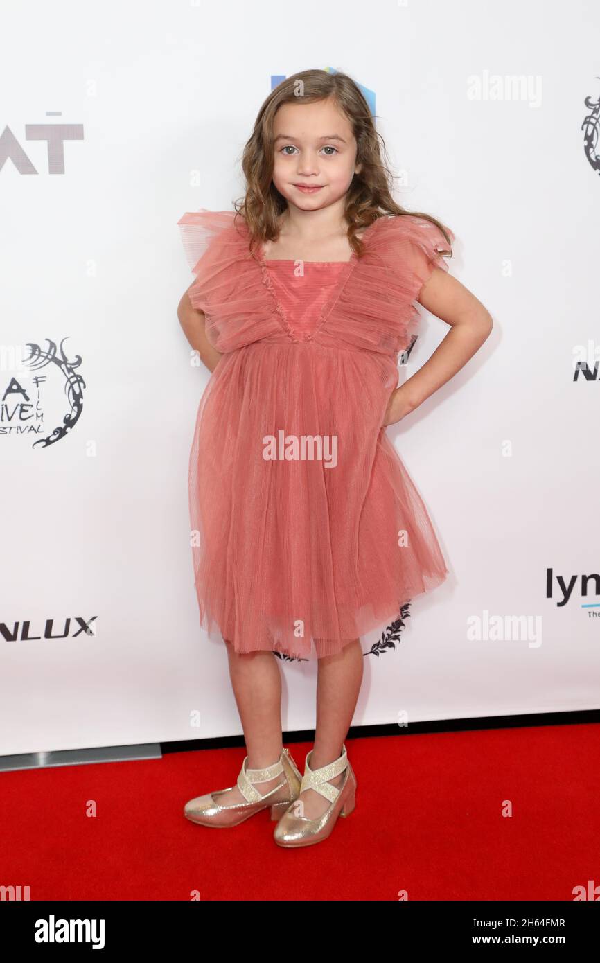 Los Angeles, California, USA. 6th November, 2021. Grace Kelly Quigley ...