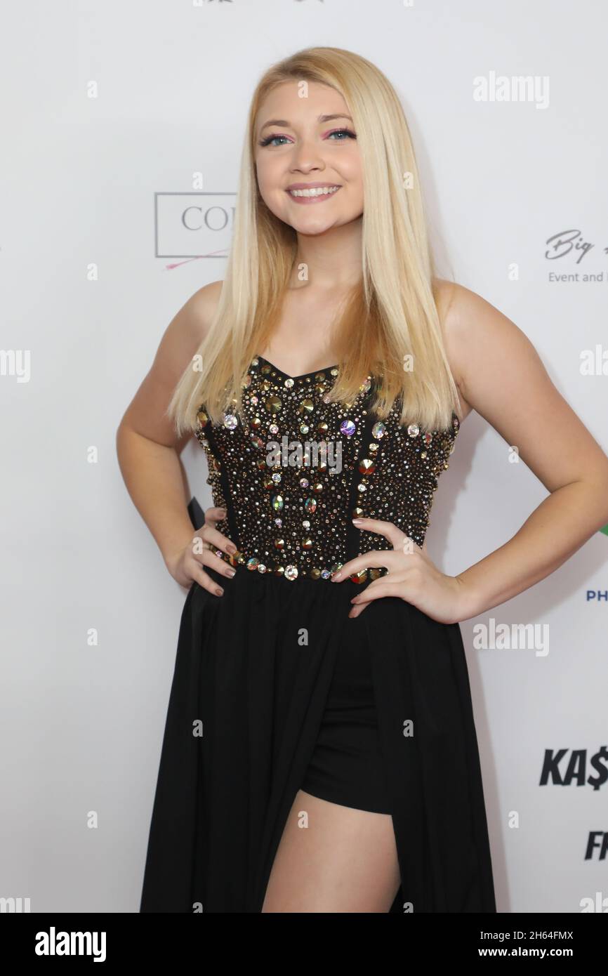 Actor Factor Samantha Bailey Model