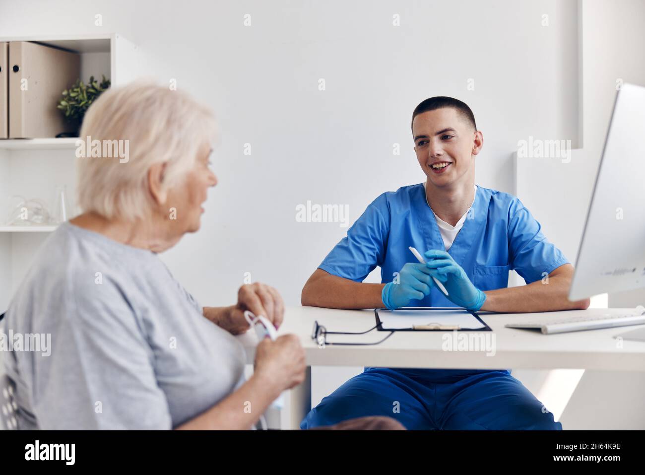 patient hospital examination in the medical office Stock Photo - Alamy