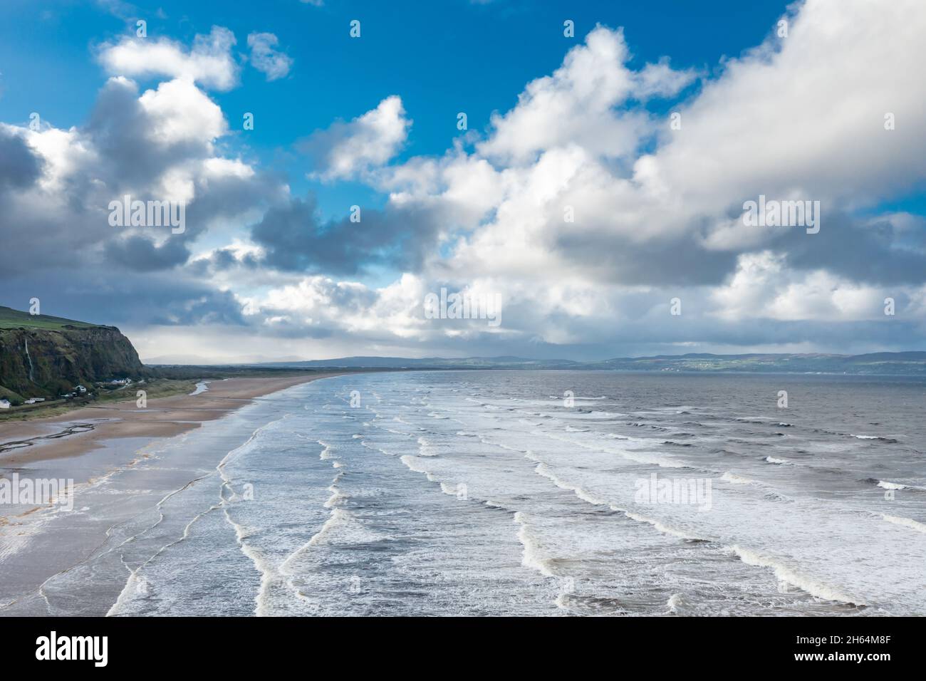Derry north ireland aerial hi-res stock photography and images - Alamy