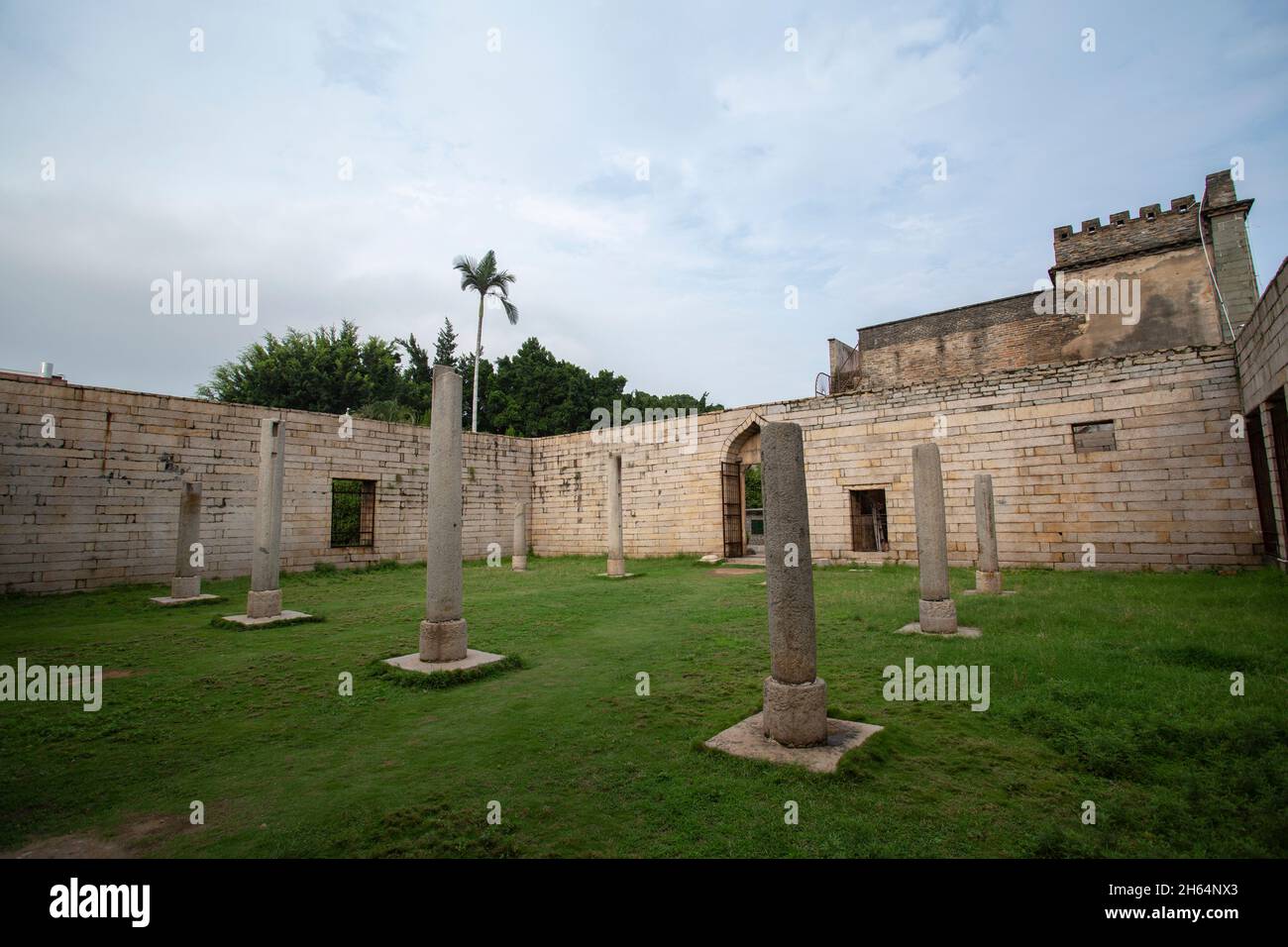 Ancient Qingjing Mosque in Quanzhou Stock Photo - Alamy