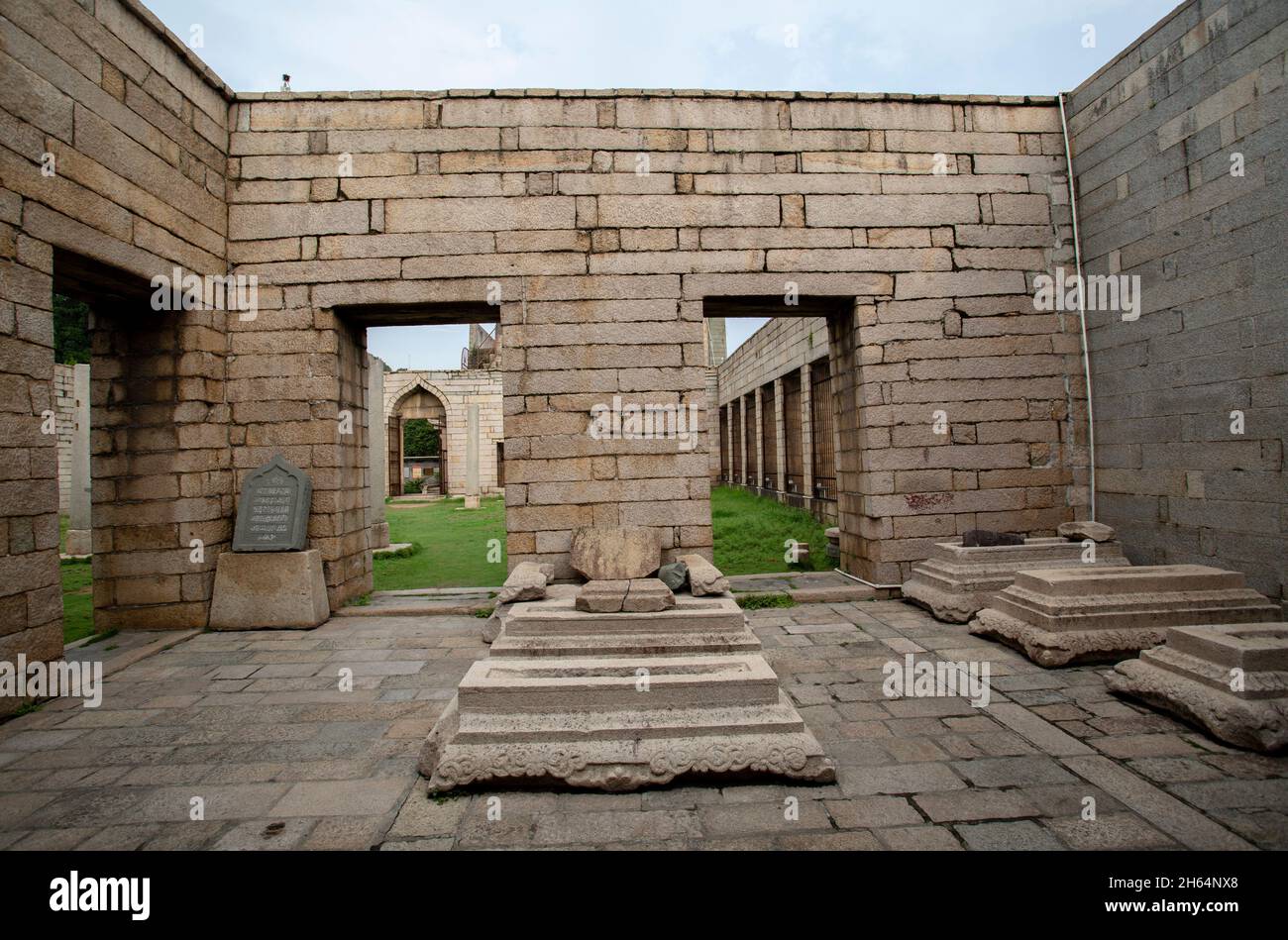 Ancient Qingjing Mosque in Quanzhou Stock Photo - Alamy