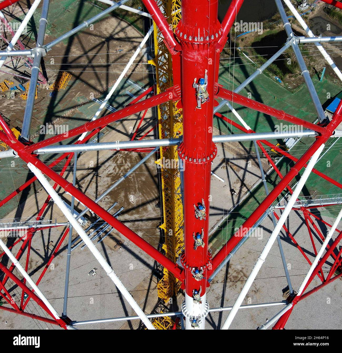 100 meters tall building hi-res stock photography and images - Alamy