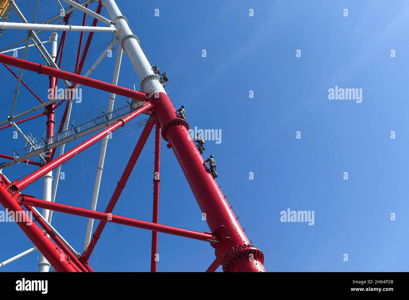 100 meters tall building hi-res stock photography and images - Alamy