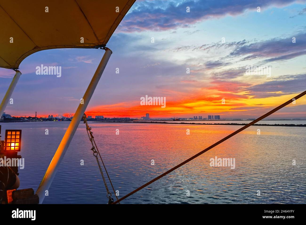 Pantai Ancol Beach, Jakarta, Indonesia Stock Photo - Alamy