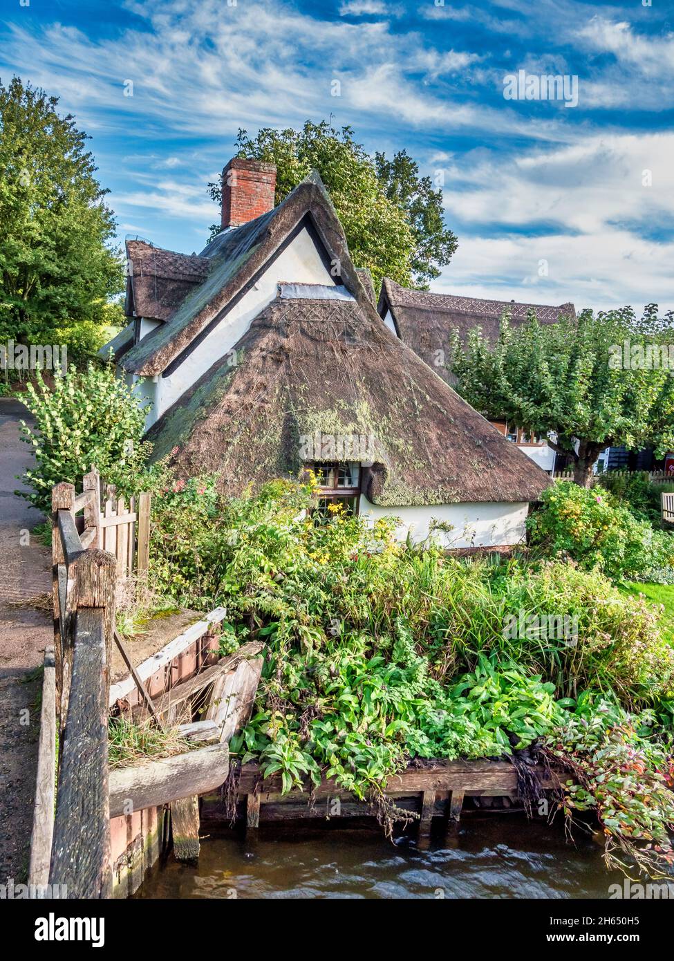 Pictorial image of rural life and thatched cottages near Flatford ...