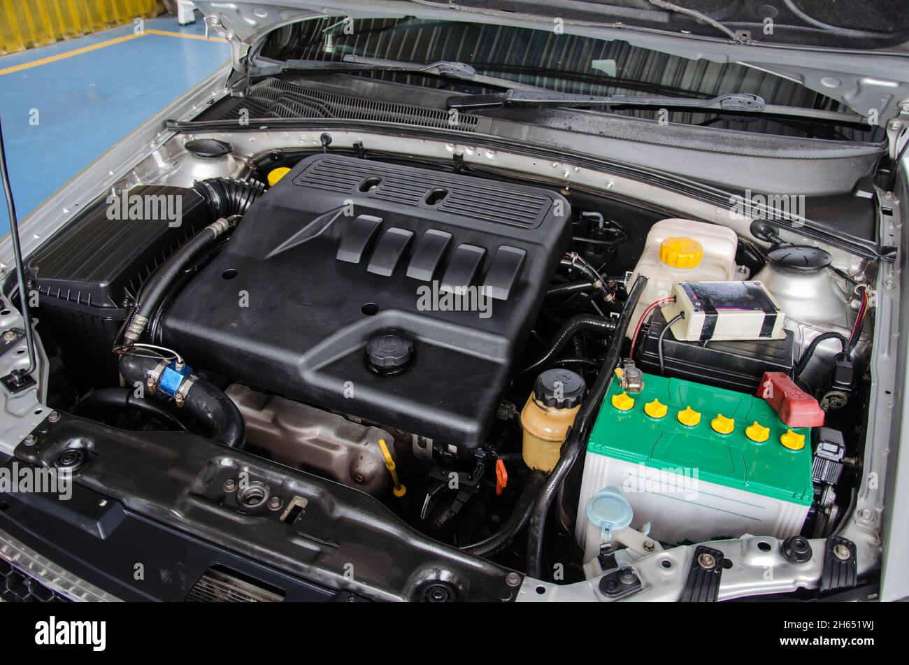 Clean car engine after washing Stock Photo - Alamy