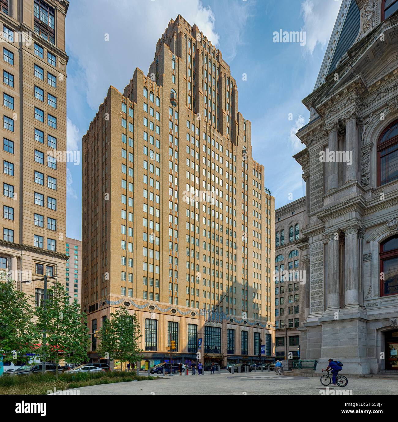 1319 Market Street, the Art Deco landmark Market Street National Bank ...
