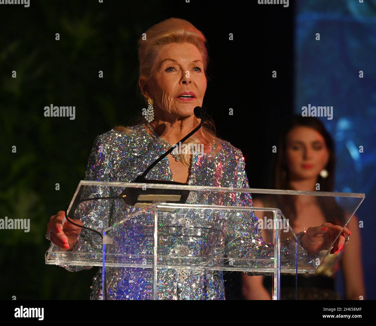 Palm Beach, FL, USA. 12th Nov, 2021. Lois Pope attends the American ...