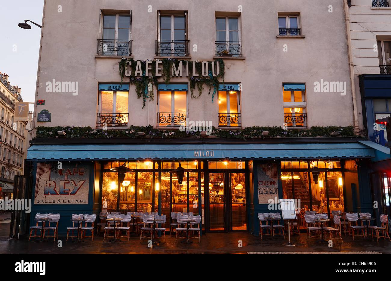 The traditional parisian cafe Milou . It located at Bastille square in ...