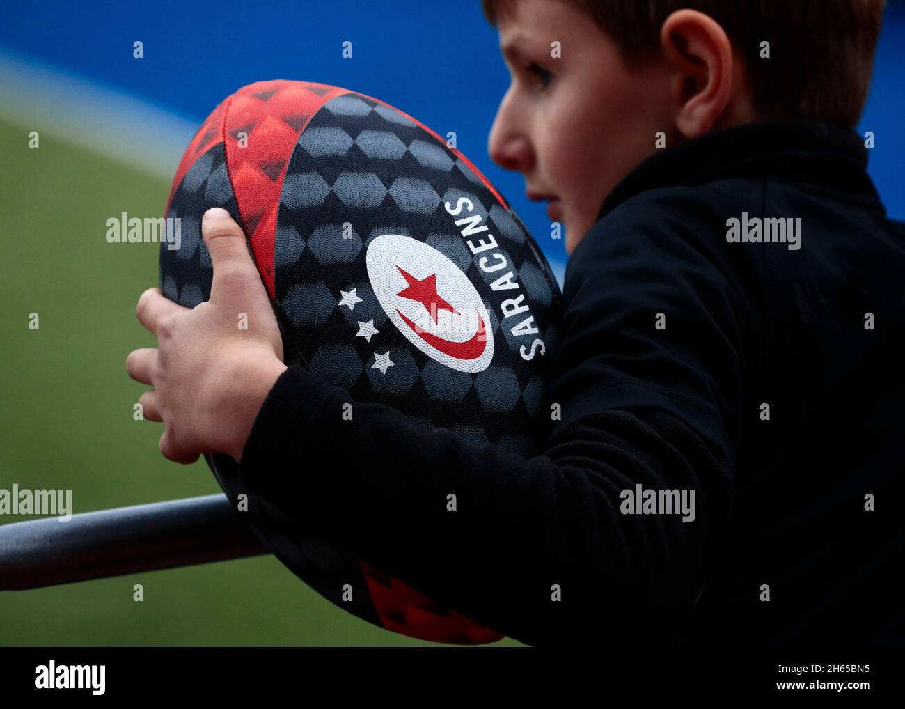 A saracens fan hi-res stock photography and images - Alamy