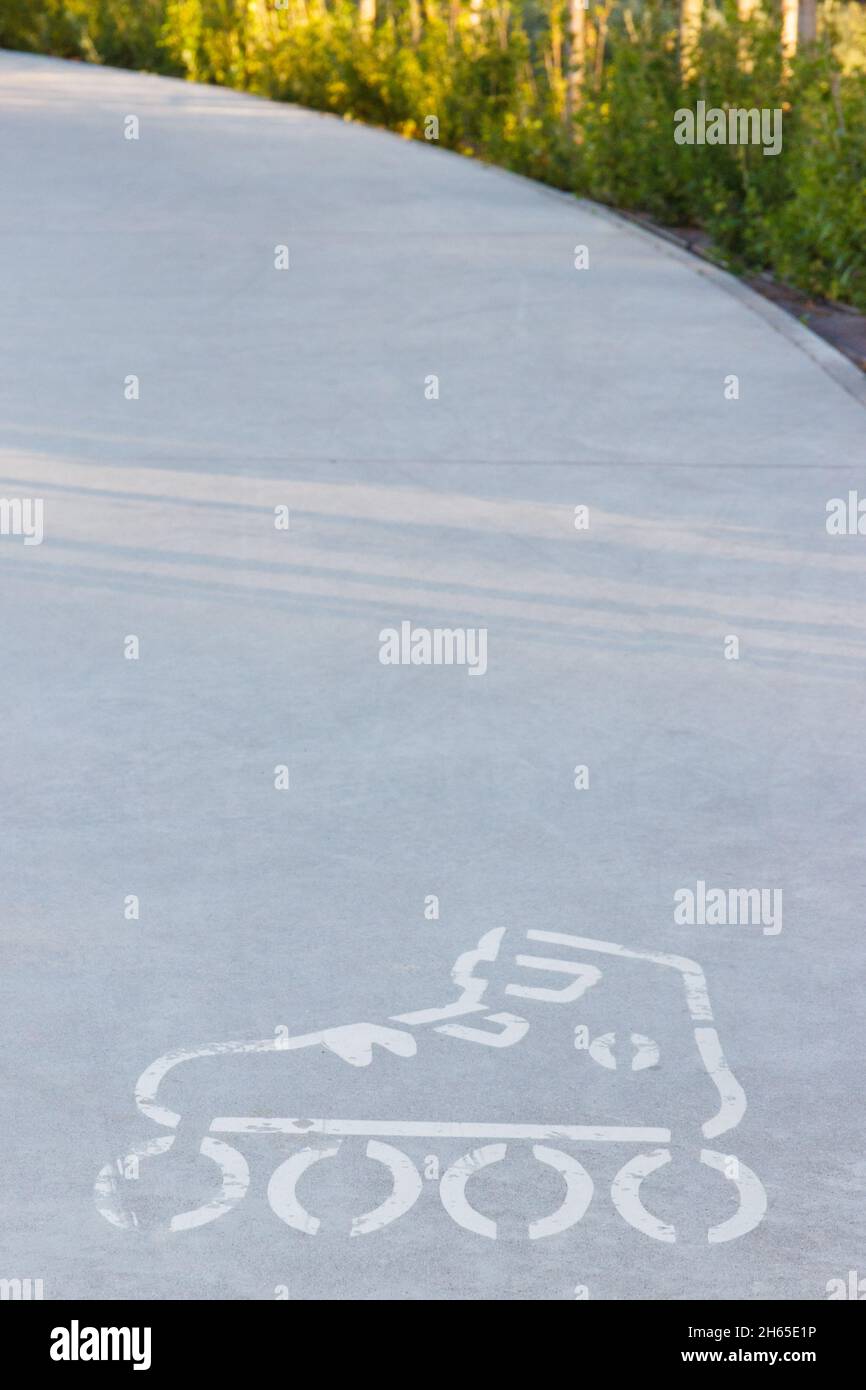 Footpath pavement sidewalk traffic sign hi-res stock photography and ...