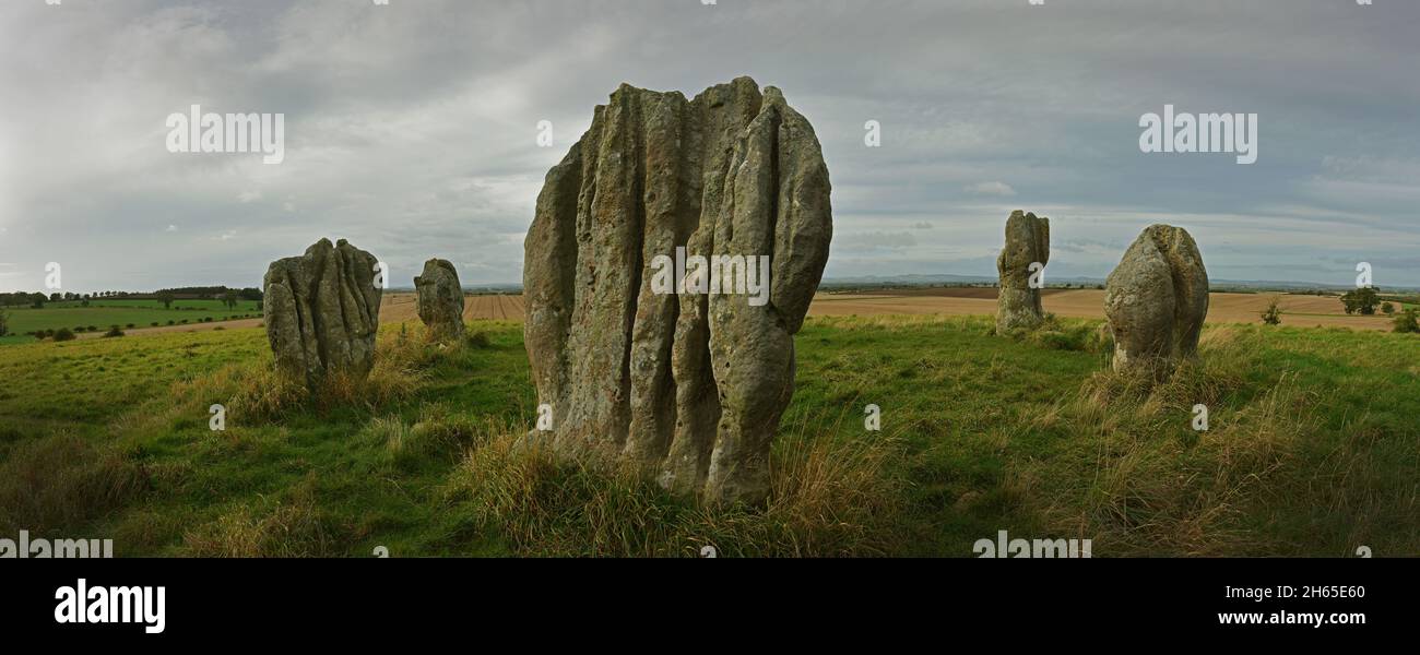 Five stones hi-res stock photography and images - Alamy