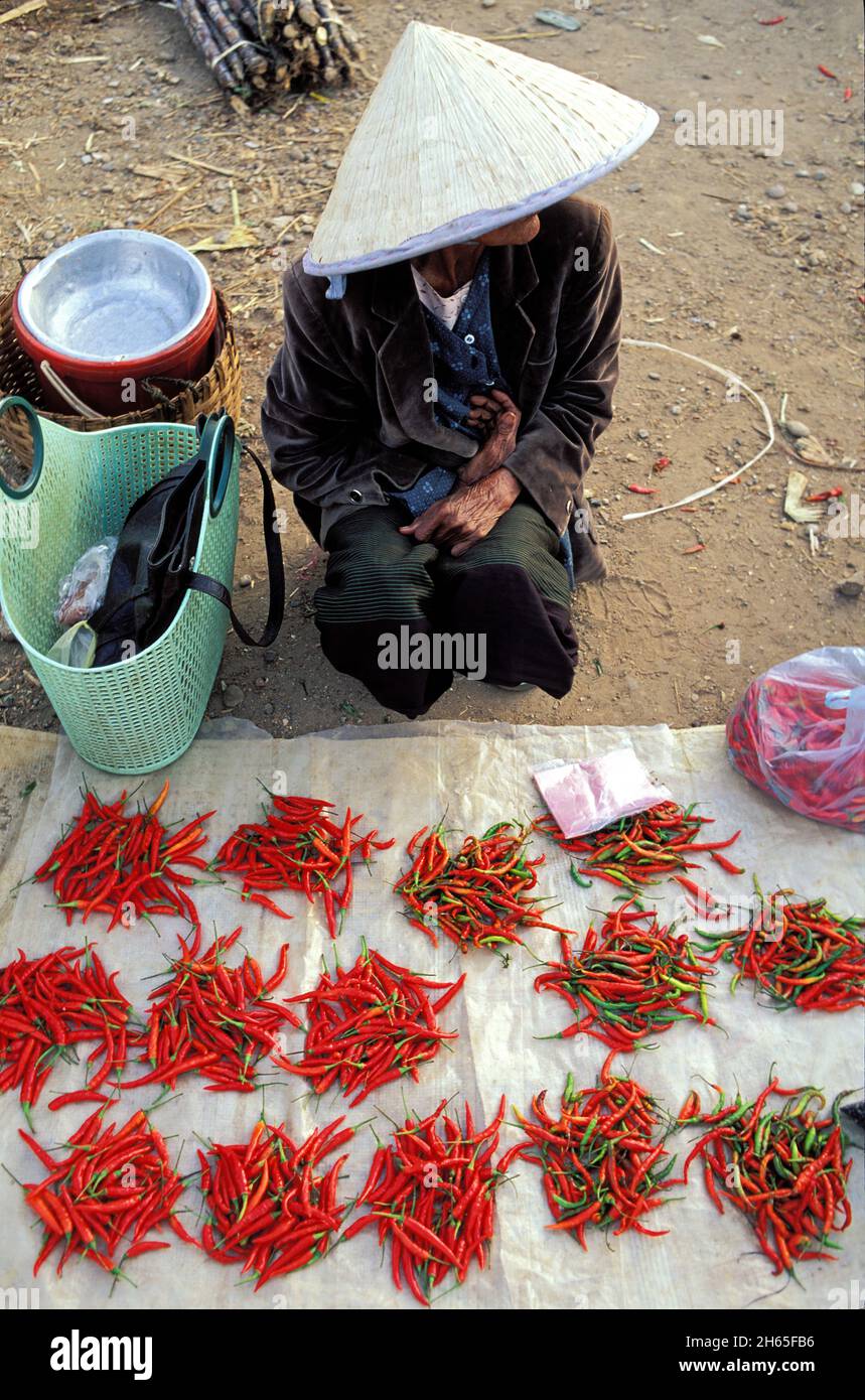 Pakse market hi-res stock photography and images - Alamy